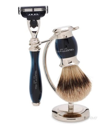 Chrome Curved Razor and Brush Stand – THE BARBERHOOD